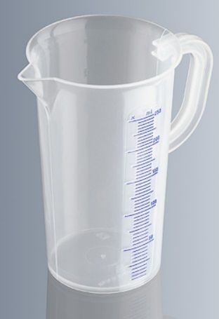 Measuring jug, with handle and spout, in three types - Laboreszköz ...